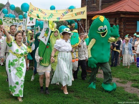 Suzdal Cucumber Festival | Amusing Planet
